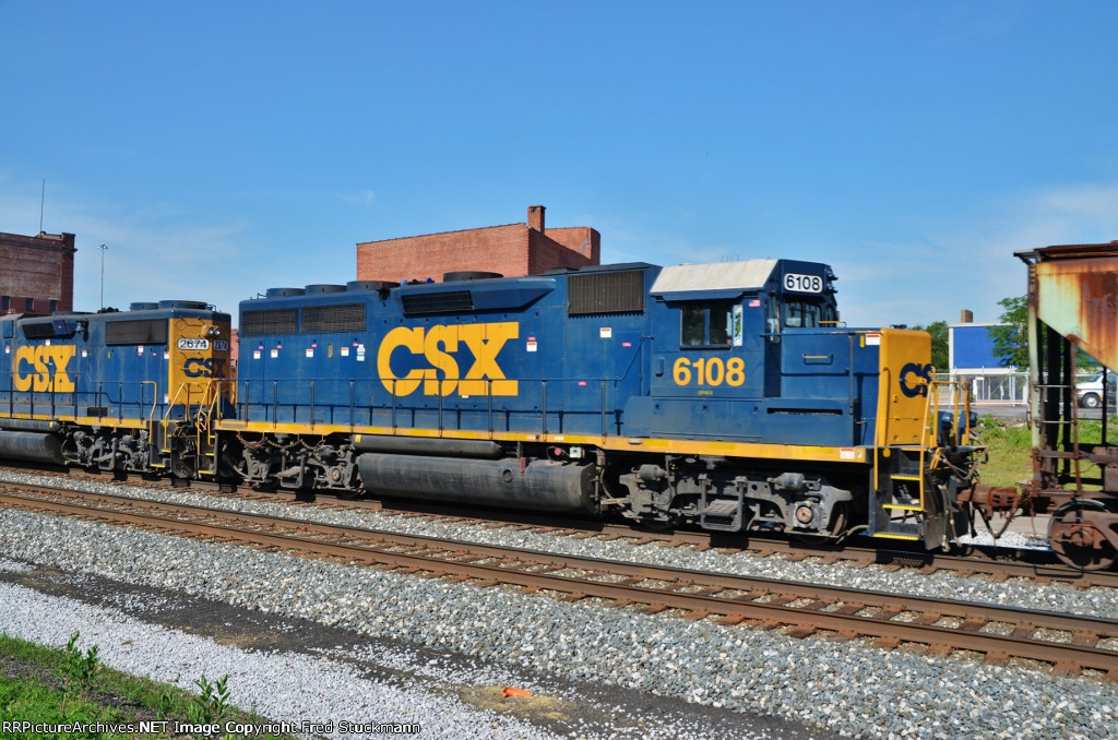 CSX 6108 brings up the rear.